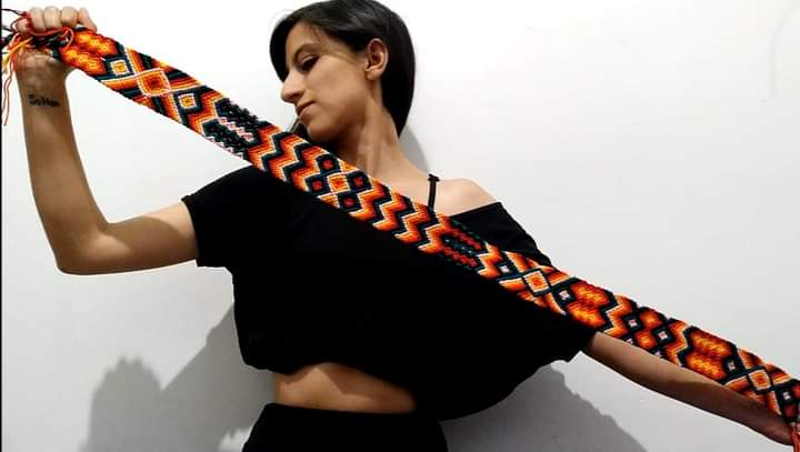 “Tejer, el legado de memoria y resistencia que me dejan las ‘abues’”: María Granados